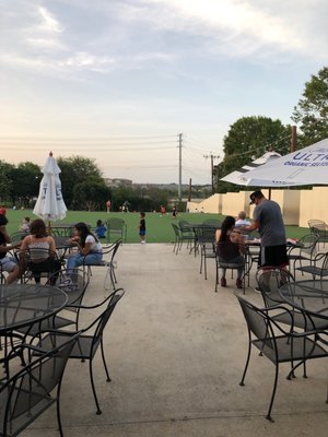 BIGZ BURGER JOINT - Updated September 2024 - 214 Photos & 295 Reviews ...