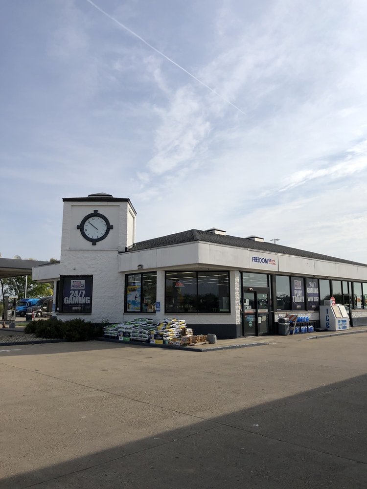 FREEDOM OIL COMPANY - 7200 N Kickapoo Edwards Rd, Edwards, Illinois ...