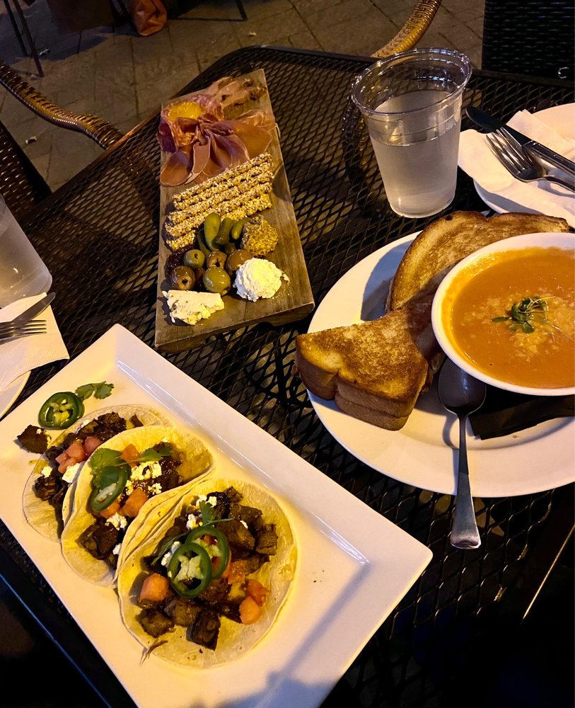 ASTER CAFE - Updated July 2024 - 370 Photos & 446 Reviews - 125 SE Main ...