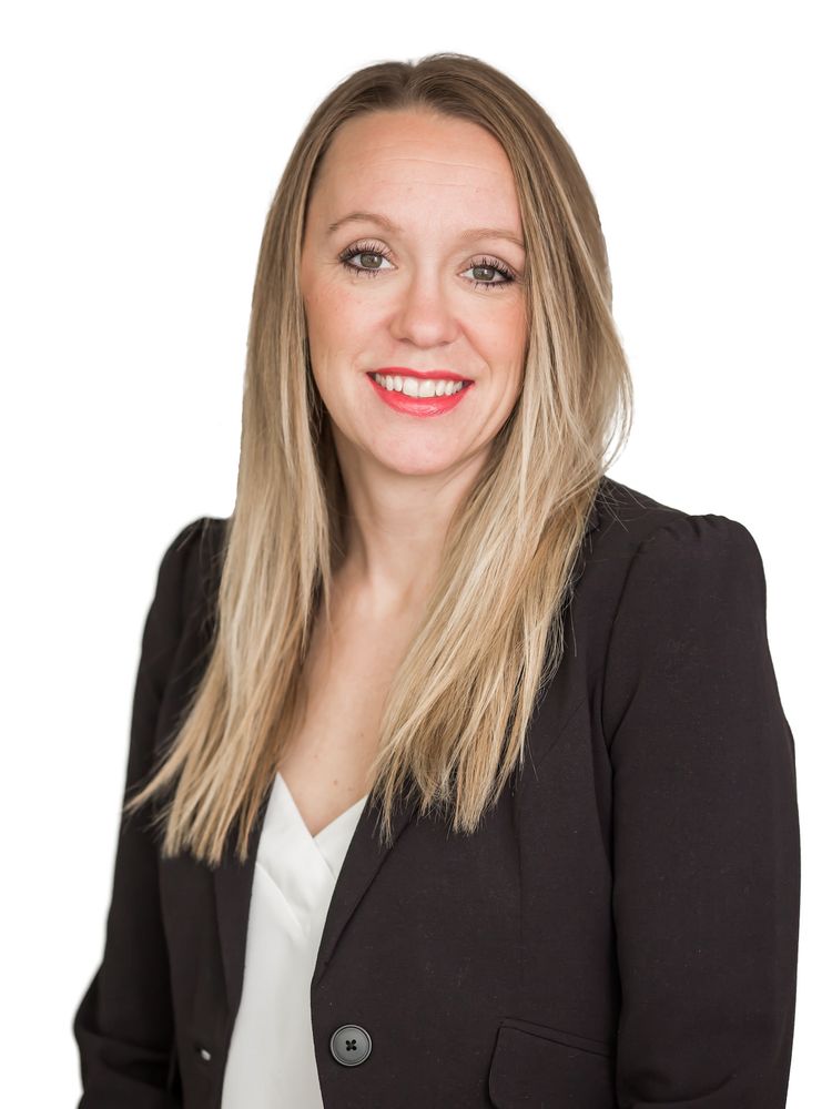 JOLENE ROBERTS - SELLS MHK - Updated January 2026 - 108 S 4th St ...