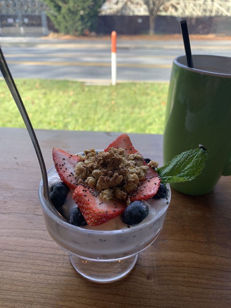 SAVORY CAFÉ AND CATERING - Updated April 2024 - 24 Photos - 565 Park ...