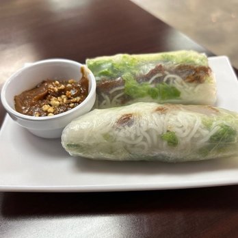 PHO WINN - Updated October 2025 - 32 Photos & 10 Reviews - 512 N Main ...