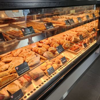 VICKY BAKERY - Updated October 2025 - 115 Photos & 61 Reviews - 10113 ...