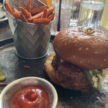 BRICKMEN KITCHEN + BAR - Updated June 2025 - 102 Photos & 62 Reviews ...