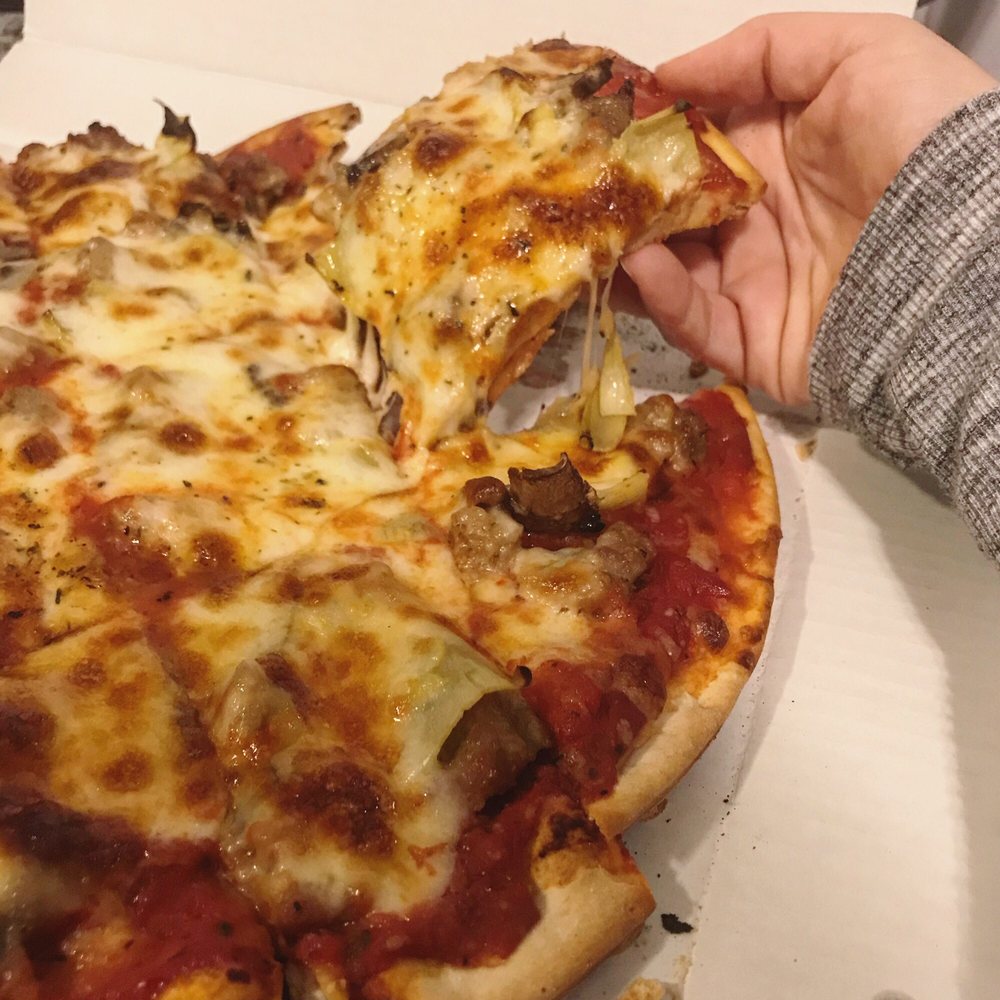 CARUSO’S PIZZA - 61 Photos & 192 Reviews - 9576 Potter Rd, Des Plaines ...