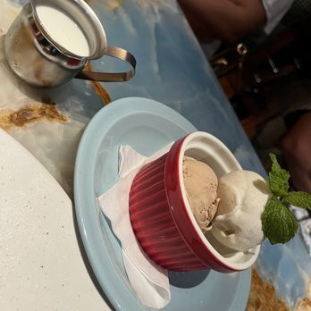 RIGO - 4357 Photos & 875 Reviews - 885 Kapahulu Ave, Honolulu, Hawaii ...