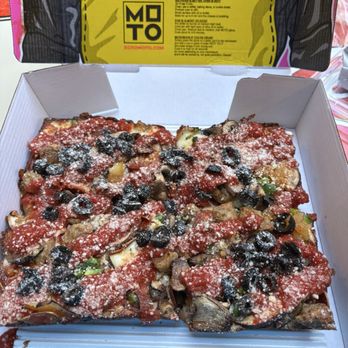 MOTO PIZZA - BELLTOWN - Updated May 2025 - 193 Photos & 78 Reviews ...