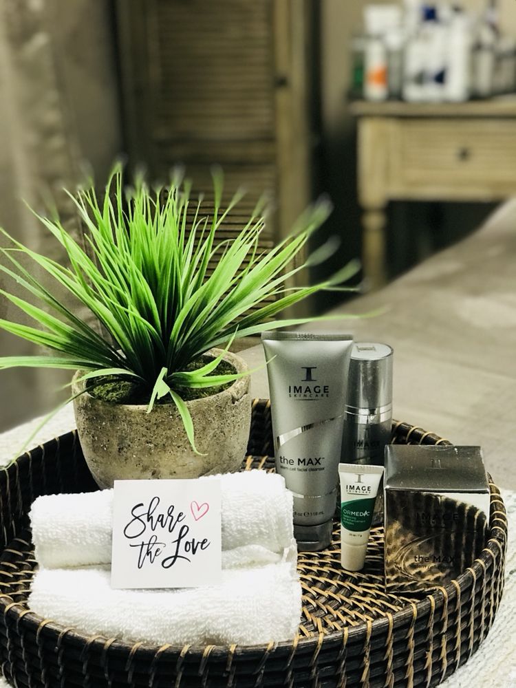 ESTHETICS BY RIKI - Updated October 2025 - 6501 Wyoming Blvd NE ...