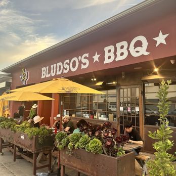 BLUDSO’S BBQ - Updated March 2025 - 3061 Photos & 3382 Reviews - 609 N ...