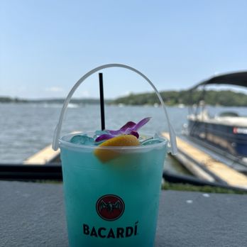 THE WINDLASS - Updated June 2025 - 450 Photos & 406 Reviews - 45 Nolans ...