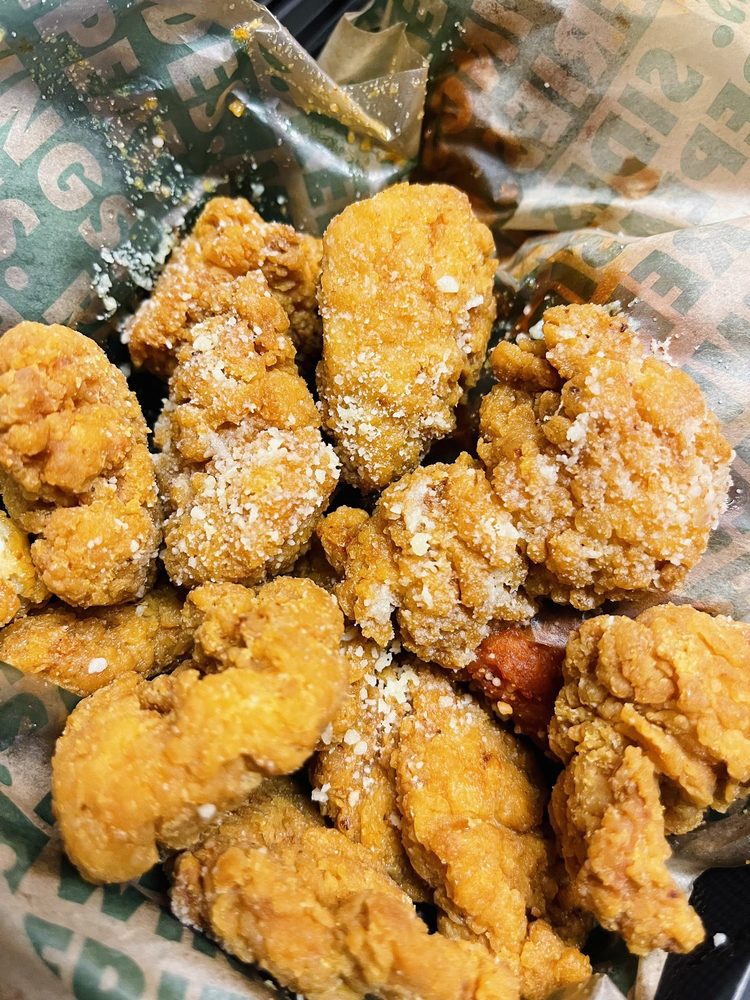 WINGSTOP - Updated June 2025 - 23 Reviews - 2425 Golden Hill Rd, Paso ...