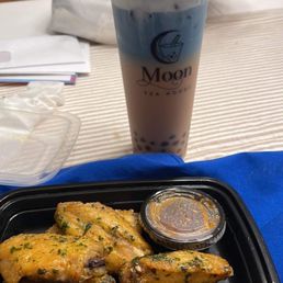 MOON TEA HOUSE - Updated July 2024 - 407 Photos & 199 Reviews - 1990 ...