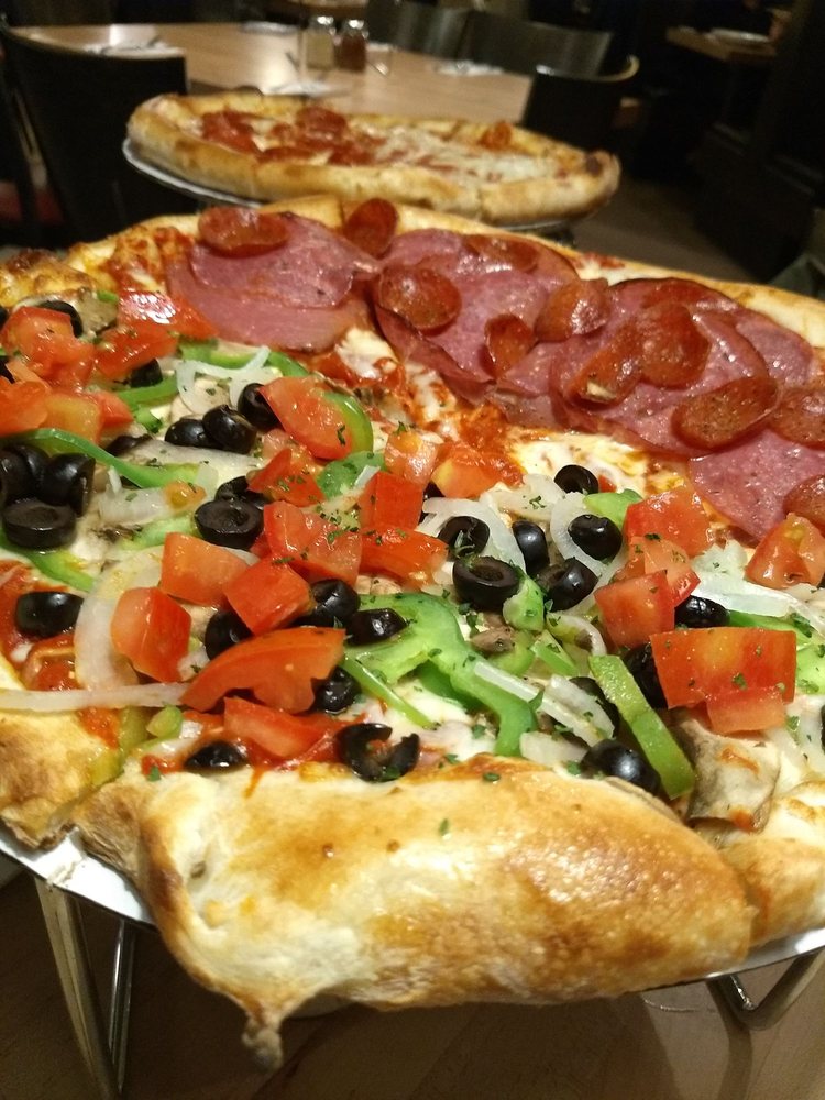 DEWEY’S PIZZA - 48 Photos & 86 Reviews - 3265 W Market St, Fairlawn, OH ...