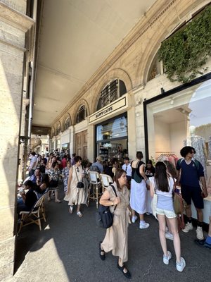 HAPPY CAFFÉ - Updated April 2026 - 169 Photos & 180 Reviews - 214 rue ...