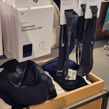 LULULEMON - Updated October 2025 - 398 Photos & 236 Reviews - 1450 Ala ...