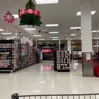 TARGET - Updated January 2026 - 60 Photos & 62 Reviews - 6100 Greenbelt ...