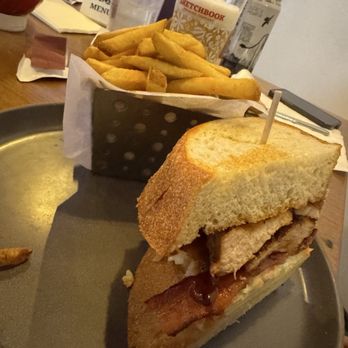 BAT 17 - Updated October 2025 - 401 Photos & 652 Reviews - 1735 Benson ...