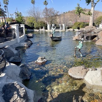 THE COMMONS AT CALABASAS - Updated December 2025 - 437 Photos & 135 ...