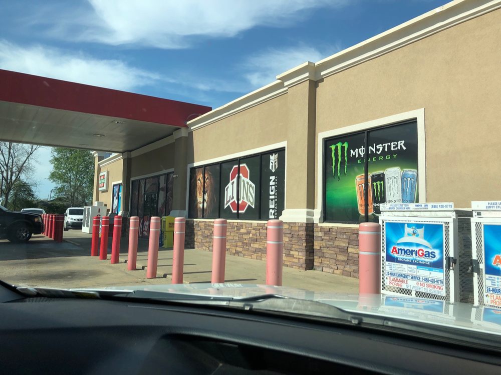 LIONS STOP - Updated March 2025 - 1490 Highway 594, Monroe, Louisiana ...