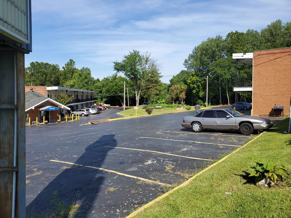 CONGRESS AIRPORT INN - Updated December 2025 - 3433 N Lindbergh Blvd ...