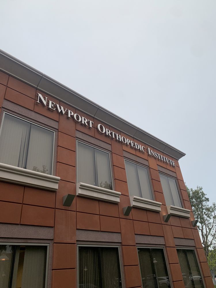 TAYLOR R DUNPHY, MD - Updated January 2026 - 37 Reviews - 22 Corporate ...