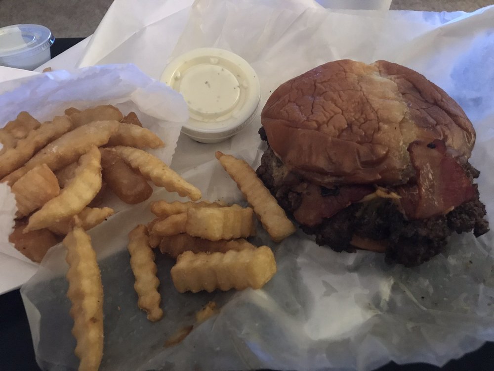 SPORT BURGER - 19 Photos & 63 Reviews - 134 N Hillside St, Wichita, KS ...