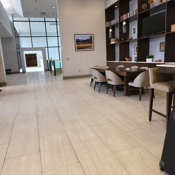 DOUBLETREE BY HILTON CHARLOTTESVILLE - Updated September 2024 - 218 ...