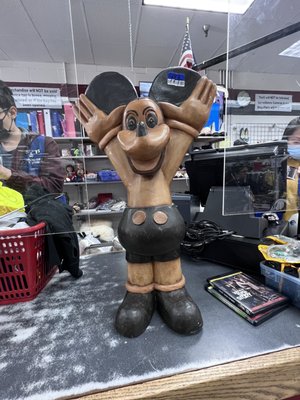 VALLEY VALUE CENTER - 113 Photos & 184 Reviews - 13630 Victory Blvd ...