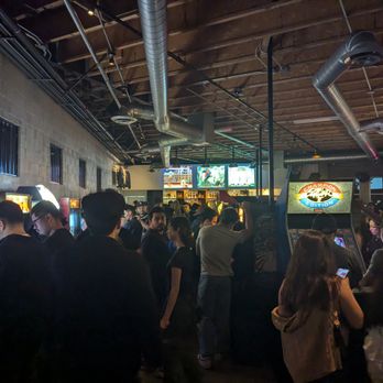 EIGHTYTWO - Updated July 2025 - 1469 Photos & 1711 Reviews - 707 E 4th ...