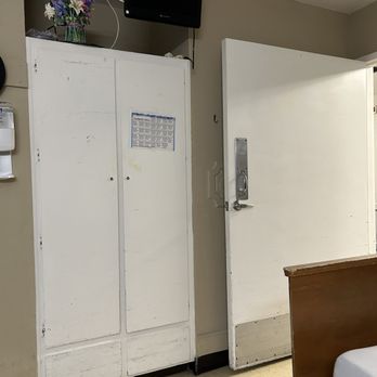 THE REDWOODS POST-ACUTE - Updated January 2026 - 27 Photos & 17 Reviews ...