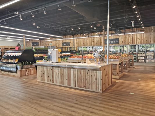 ORGANIC WAREHOUSE - Updated May 2025 - 10 Photos - 7093 King George ...