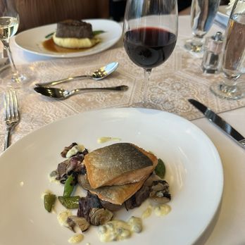 STRATUS - Updated January 2026 - 130 Photos & 56 Reviews - 79 ...