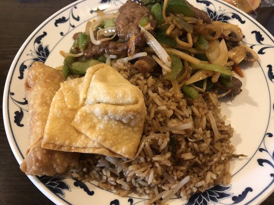 MING SHEE - 16 Photos & 52 Reviews - 3510 N University St, Peoria ...