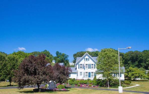 B. C. BAILEY FUNERAL HOME - Updated October 2025 - 13 Photos - 273 S ...