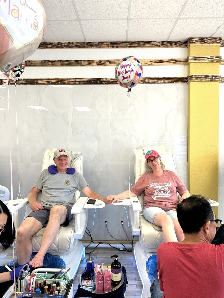 LAMIA NAIL LOUNGE - Updated December 2025 - 29 Photos & 21 Reviews ...