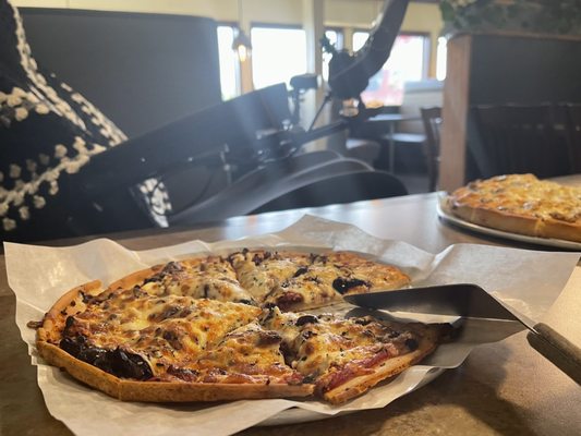 CASCADE PIZZA - Updated July 2025 - 36 Photos & 71 Reviews - 852 W ...