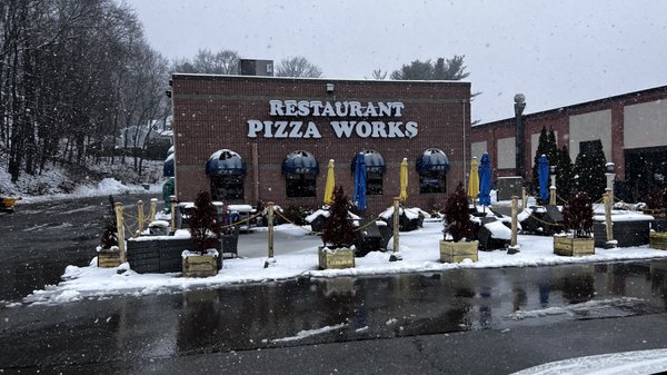RESTAURANT PIZZA WORKS - Updated December 2025 - 30 Photos & 41 Reviews ...