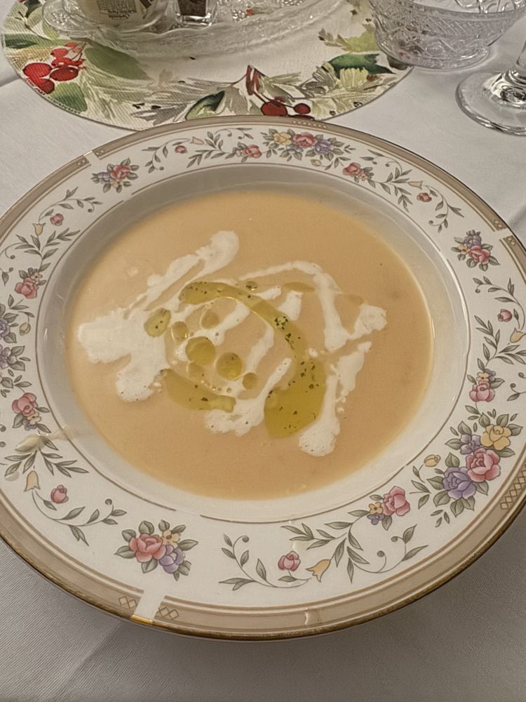 CHEZ LYNDON - Updated August 2025 - 507 N Broadway, Lexington, Kentucky ...