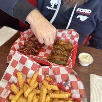 VALLEY WINGS DALLAS - Updated November 2025 - 113 Photos & 95 Reviews ...