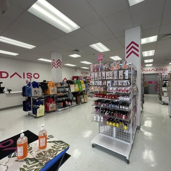 DAISO - Updated July 2025 - 177 Photos & 34 Reviews - 1102 Fort St Mall ...