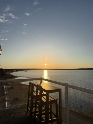 BLUSH ROOFTOP TERRACE - ALEXANDRA INN - Updated December 2025 - 29 ...