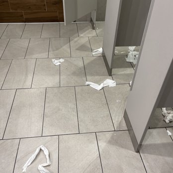 TARGET - Updated December 2025 - 45 Photos & 51 Reviews - 1629 N Town ...