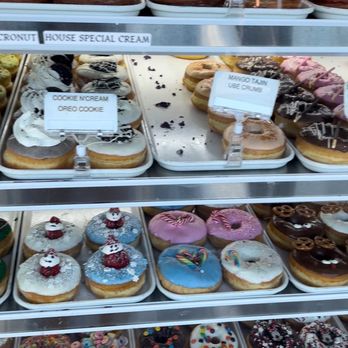 MOON DONUTS - Updated July 2024 - 608 Photos & 408 Reviews - 1000 ...