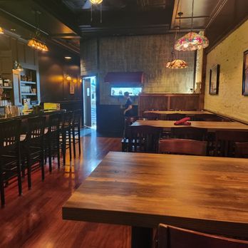 STASH BOX - Updated December 2025 - 52 Photos & 32 Reviews - 866 Elm St ...