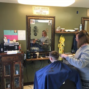OUTER LOOP BARBER SHOP - 13 Photos - Barbers - 7527 Outer Lp ...
