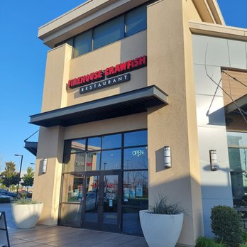 FIREHOUSE CRAWFISH- DELTA SHORE - Updated May 2024 - 262 Photos & 114 ...