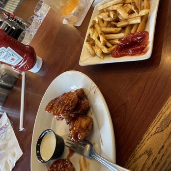 RUBY TUESDAY - Updated August 2024 - 84 Photos & 86 Reviews - 7611 ...