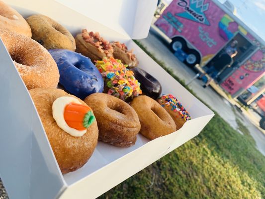 JOY DONUTS - Updated January 2026 - 80 Photos & 43 Reviews - 441 Wolf ...