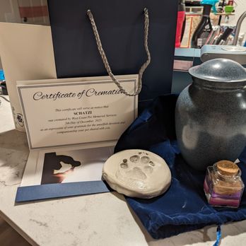 HAPPY TAILS ANIMAL HOSPITAL - Updated January 2025 - 45 Photos & 55 ...