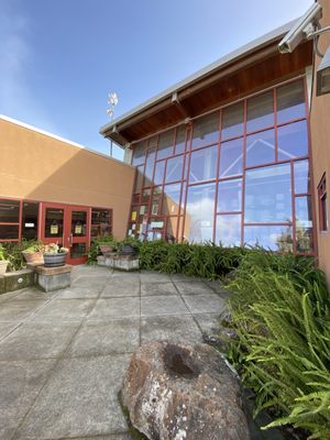 SAN LEANDRO PUBLIC LIBRARY - Updated December 2025 - 35 Photos & 46 ...